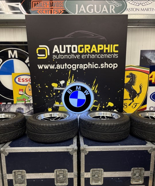 BMW - Circle Illuminated Sign – Auto Graphic